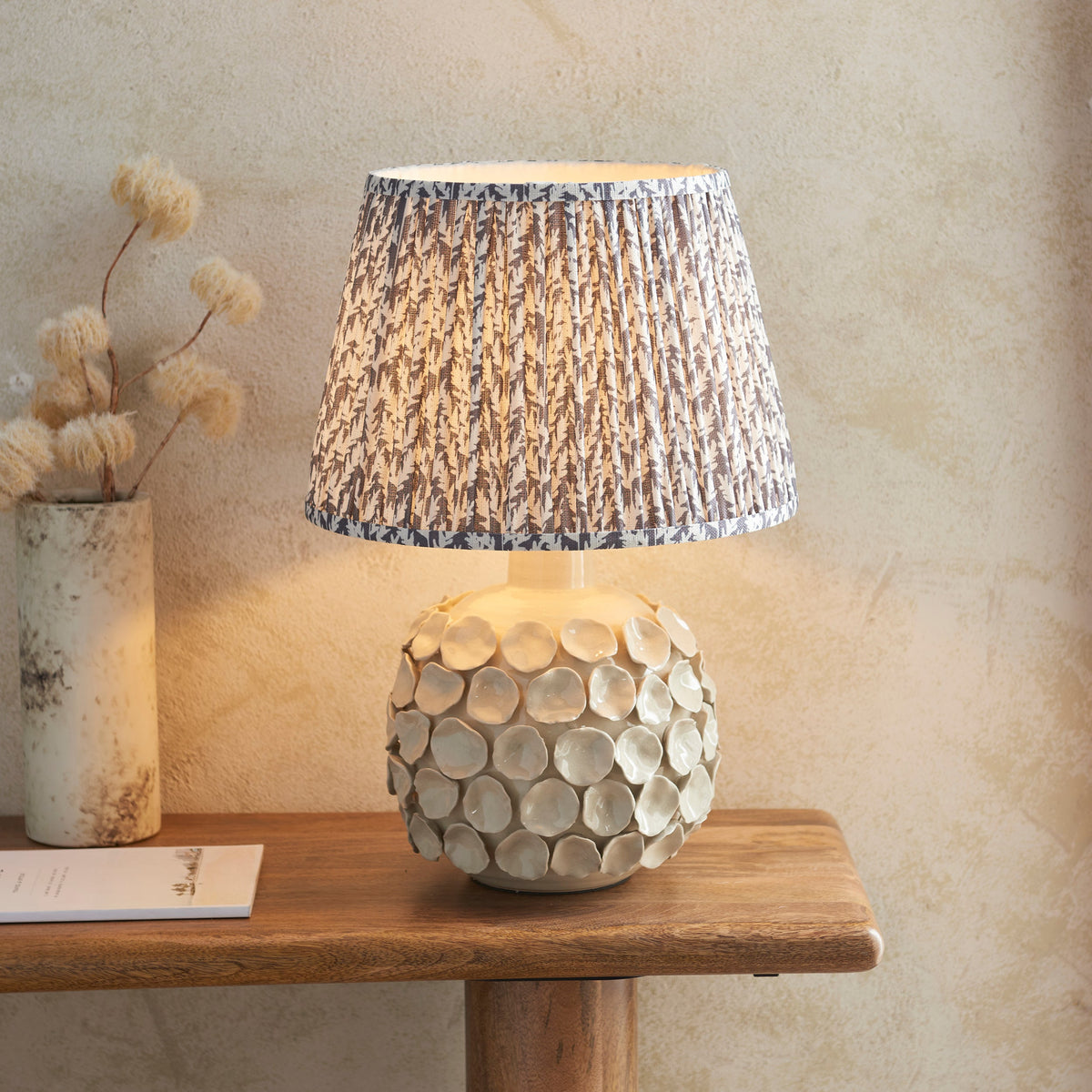 Ceramic Base Table Lamps – Decor Lighting