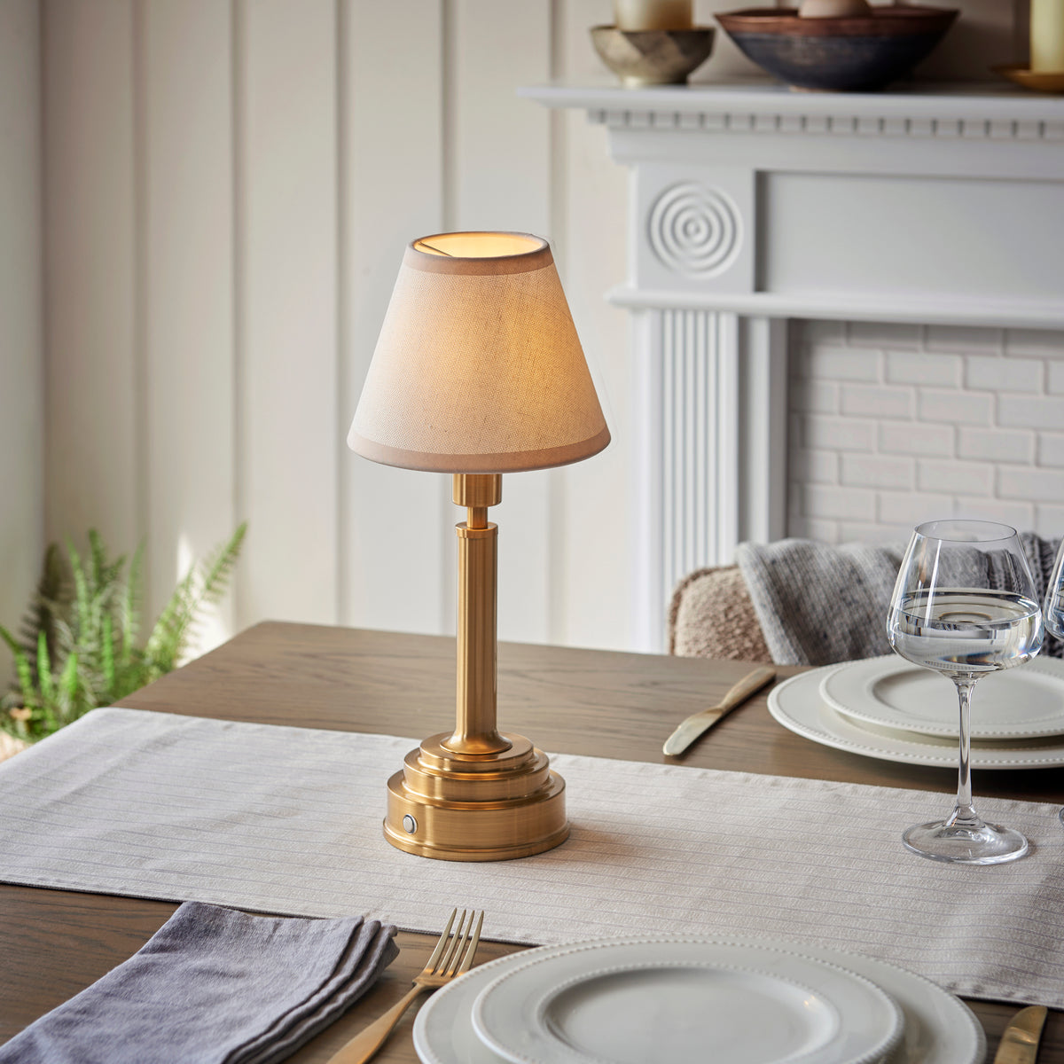 Upton Rechargeable Table Lamp & Ivy Almond White Shade – Decor Lighting